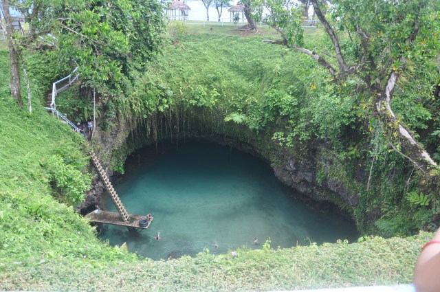 To Sua Ocean Trench: A Spectacular Natural Swimming Hole in Samoa ...