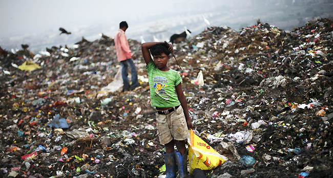 Rag Pickers of India:An Informal Waste Disposal System | Rashid's Blog ...